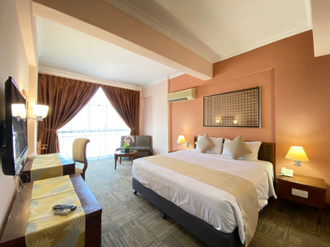 Hotel Putra Brasmana Kembali Bernyawa - the Halal XPlorer