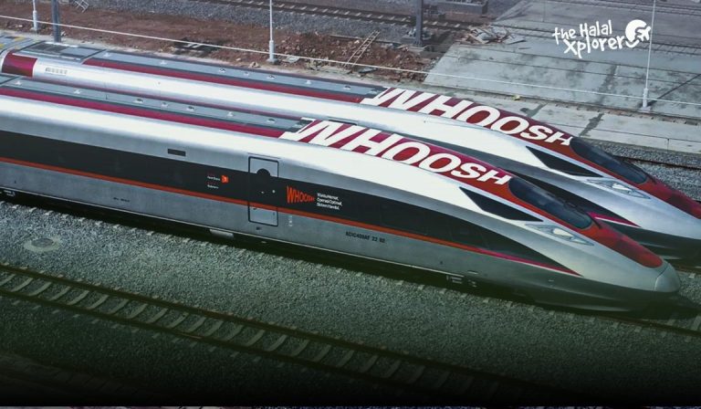 Pelancong Malaysia Penyelamat Kereta Api Laju Whoosh?